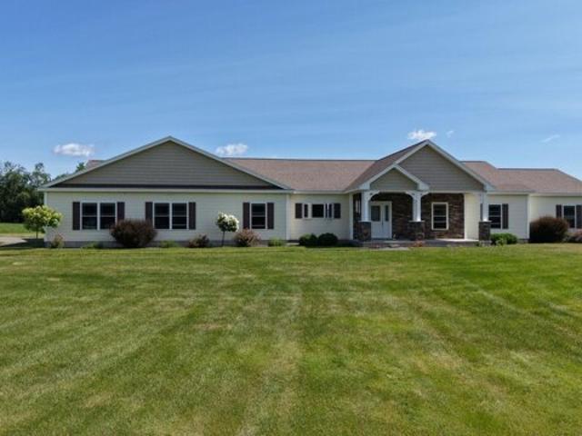 Corinth Rd, Hudson, Home For Sale