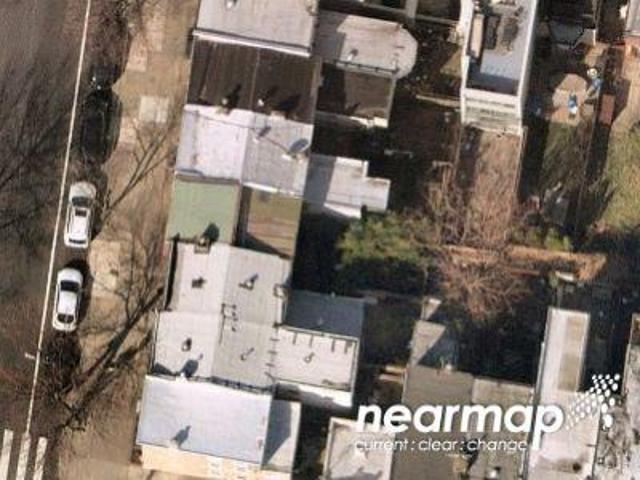 Corinthian Ave