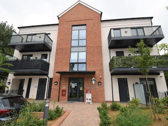 Corinthian Court, Ruislip HA4, 2 bed flat to rent, £1,850 pcm | PrimeLocation