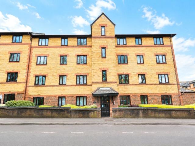 Corinthian Court, Redcliff Mead Lane, Bristol BS1, 2 bed flat to rent, £1,300 pcm | PrimeLocation