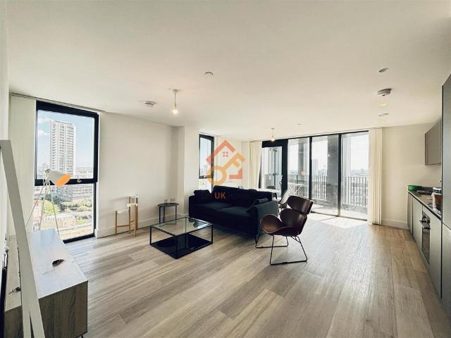 Corn House, 10 Marshgate Lane, London. 2 bed flat to rent £3,200 pcm £738 pw