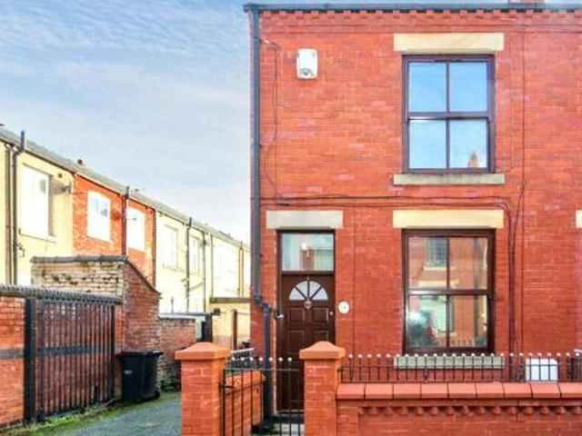 Corn Street, Leigh, 2 Bedroom End