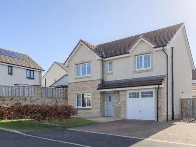 Cornel Crescent, Chryston, 4 Bedroom Detached