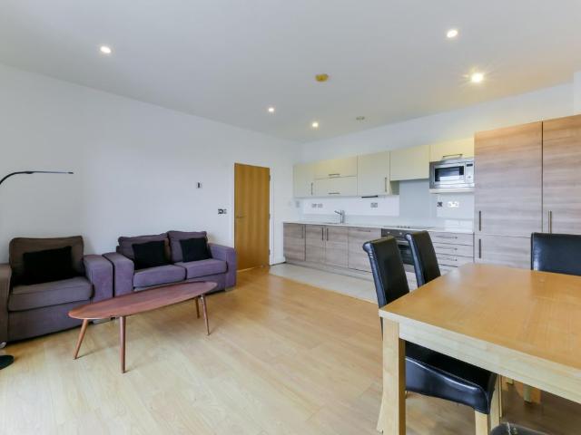 Cornell Square, Nine Elms SW8, 2 bed flat to rent, £2,730 pcm | PrimeLocation