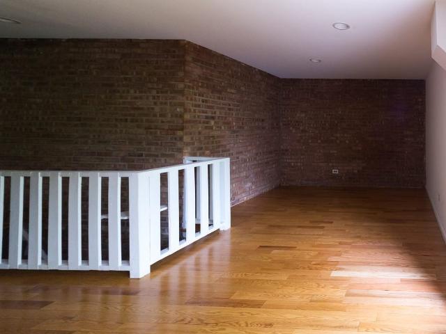 Cornell Terrace 2 Bedroom Apartment for Rent at 5430 S Cornell Ave, Chicago, IL 60615 Hyde Park