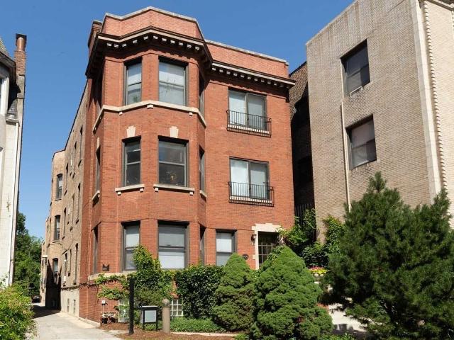 Cornell Terrace Studio Apartment for Rent at 5430 S Cornell Ave, Chicago, IL 60615 Hyde Park