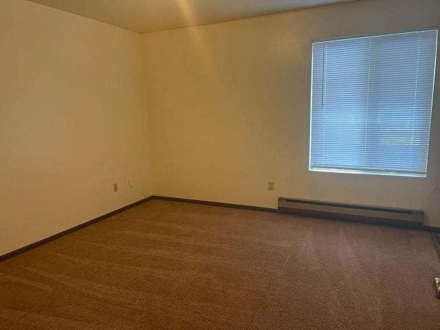 Corner Crest 3201 1 Bedroom Apartment for Rent at 3201 Ne 120th St, Seattle, WA 98125 Lake City