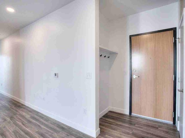 Corner Apartments 2 Bedroom Apartment for Rent at 3618 Farnam St, Omaha, NE 68131