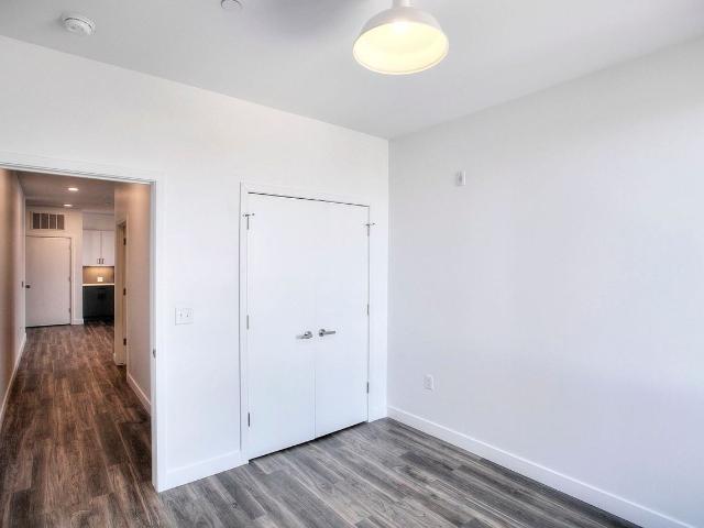 Corner Apartments Studio Apartment for Rent at 3618 Farnam St, Omaha, NE 68131