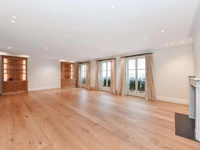 Corner House, Montpelier Walk, Knightsbridge, London, SW7