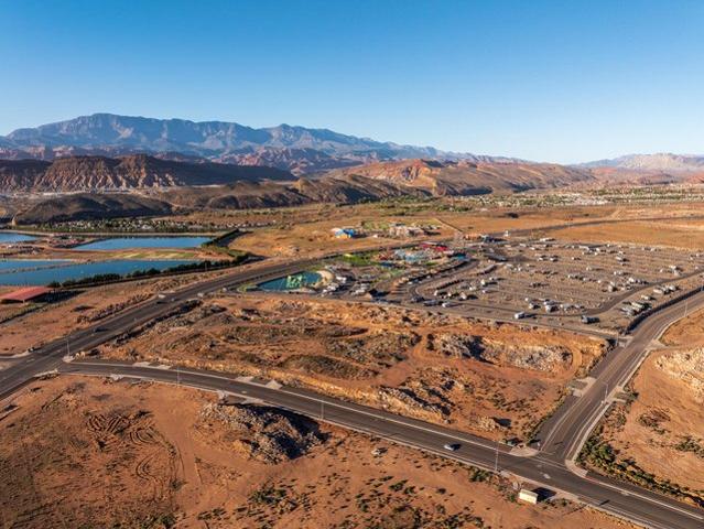 Corner of Sand Hollow Rd and Bash Pkwy, Hurricane, UT 84737