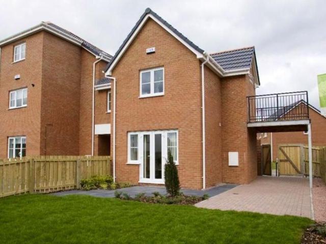 Cornfoot Crescent, East Kilbride, Glasgow G74, 3 bed semi detached house to rent, £1,150 pcm | PrimeLocation