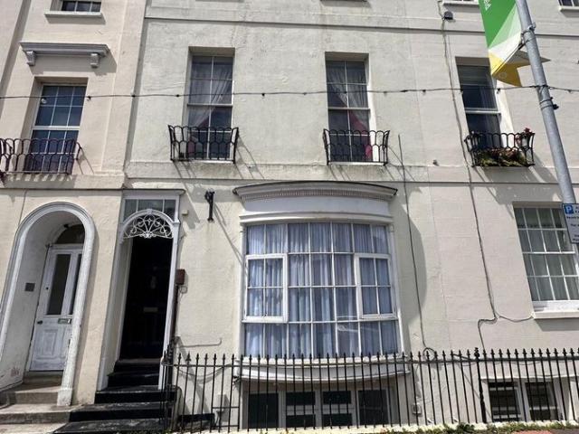 Cornfield Terrace, Eastbourne BN21, 2 bed flat to rent, £1,100 pcm | PrimeLocation