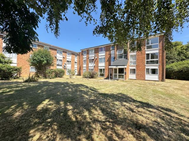 Cornflower Drive, Chelmsford, Essex CM1, 2 bed flat to rent, £1,150 pcm | PrimeLocation