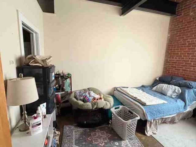 Cornish Brewery Apartment Homes 2 Bedroom Apartment for Rent at 1201 W Clay St, Richmond, VA 23220 Carver