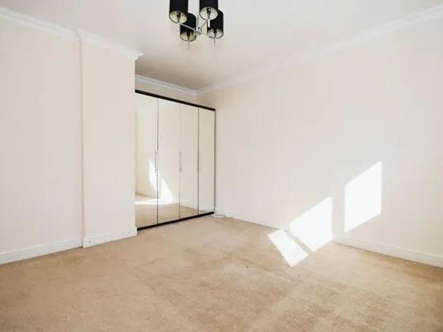 Cornwall Drive, Chesterfield, S43
