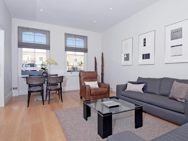Cornwall Gardens, London, UK, SW7 2 bed flat to rent £9,533 pcm £2,200 pw