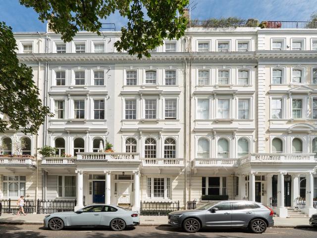 Cornwall Gardens, London SW7, 1 bed flat to rent, £3,300 pcm | PrimeLocation