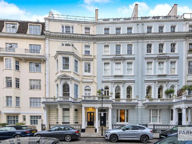 Cornwall Gardens, South Kensington, London SW7, 2 bed flat to rent, £4,500 pcm | PrimeLocation