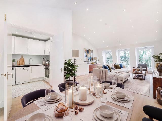 Cornwall Gardens, South Kensington, London SW7, 3 bed flat to rent, £7,000 pcm | PrimeLocation