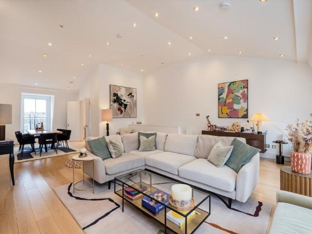 Cornwall Gardens, South Kensington, SW7, London