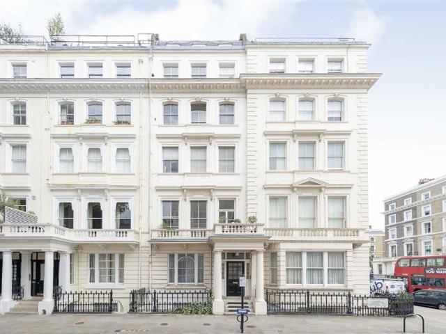 Cornwall Gardens, South Kensington SW7, 2 bed flat to rent, £5,200 pcm | PrimeLocation