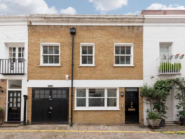 Cornwall Mews South, South. 3 bed mews to rent £5,997 pcm £1,384 pw