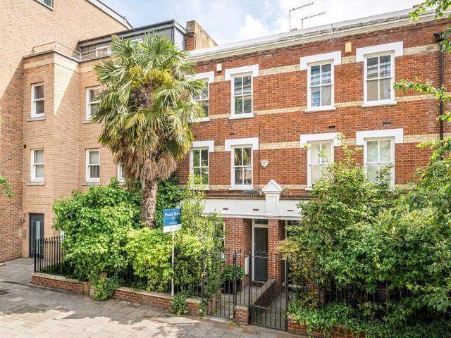 Cornwall Road, London SE1 3 bed house £5,000 pcm £1,154 pw