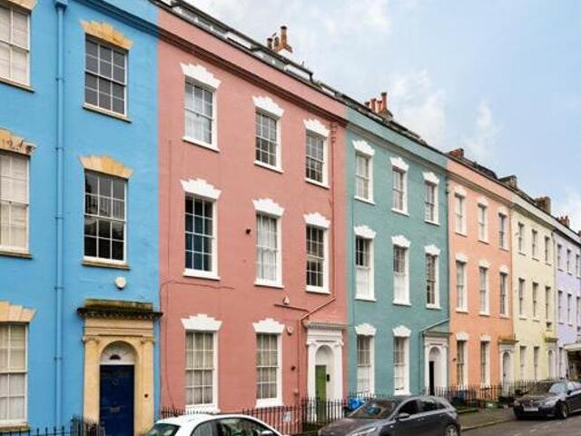 Cornwallis Crescent, Clifton, 2 Bedroom Flat