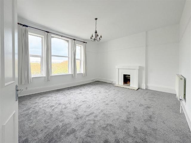 Cornwallis Gardens, Hastings, TN34 1LR