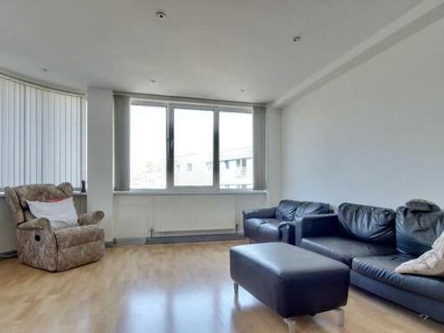 Coronation House, Kings Terrace, 2 Bedroom Apartment