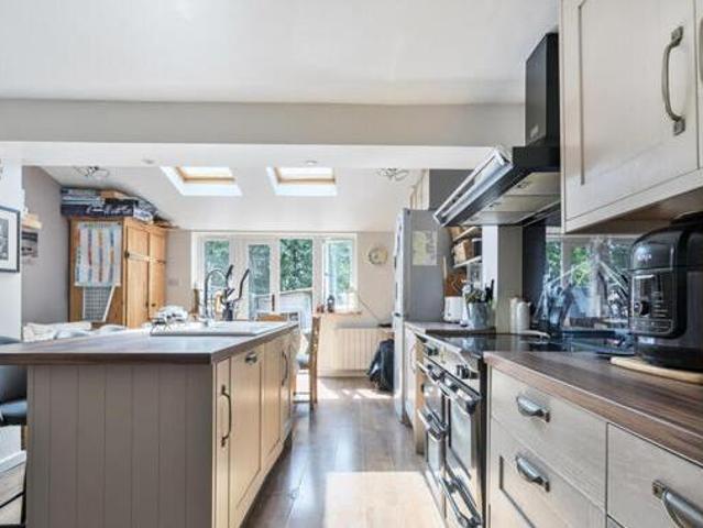Coronation Road, Bainhurst Cottages, Littlewick Green, 3 Bedroom Semi detached
