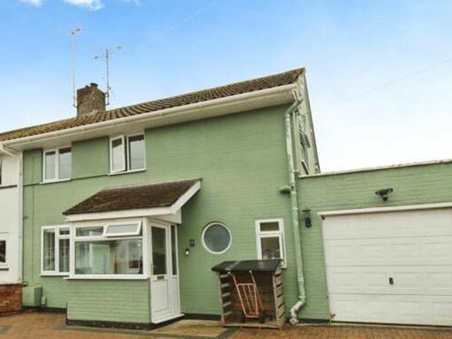 Coronation Road, Durrington, 3 Bedroom Semi detached