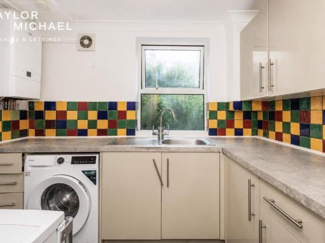 Coronation Street, Brighton BN2, 5 bed shared accommodation to rent, £2,710 pcm | PrimeLocation