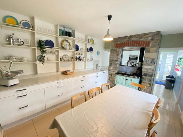 Coronation Terrace, Penarth CF64 4 bed end of terrace house to rent £2,250 pcm £519 pw