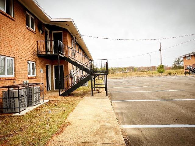 Coronado Manor 2 Bedroom Apartment for Rent at 2429 Ketchum Rd, Memphis, TN 38114