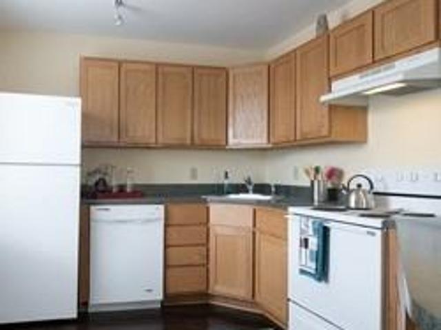 Coronado Place and Towers 3 Bedroom Apartment for Rent at 3701 Lindell Blvd, St. Louis, MO 63108 Grand Center