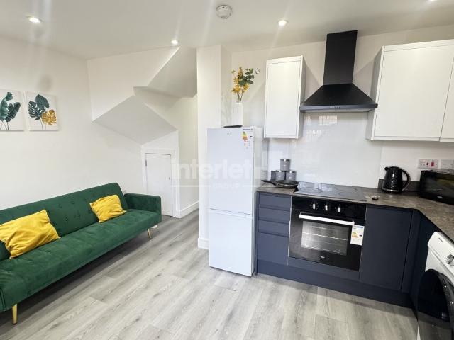 Corporation Road, Property #6530