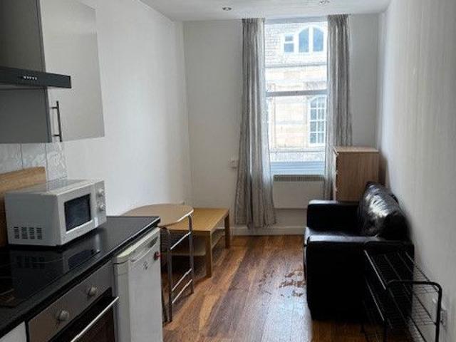 Corporation Street, Dewsbury, West Yorkshire WF13, 1 bed flat to rent, £650 pcm | PrimeLocation