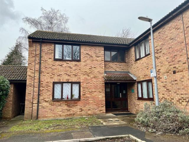 Corrie Road, Cambridge CB1, Studio to rent, £1,200 pcm | PrimeLocation