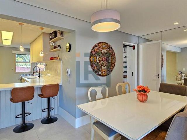 Costa Blanca Apartamento de 94m², com 3 dormitórios, sendo 1 suíte e 1 vaga no Alto de Pinheiros