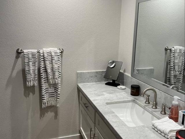 Costa Mesa townhome. Room for rent