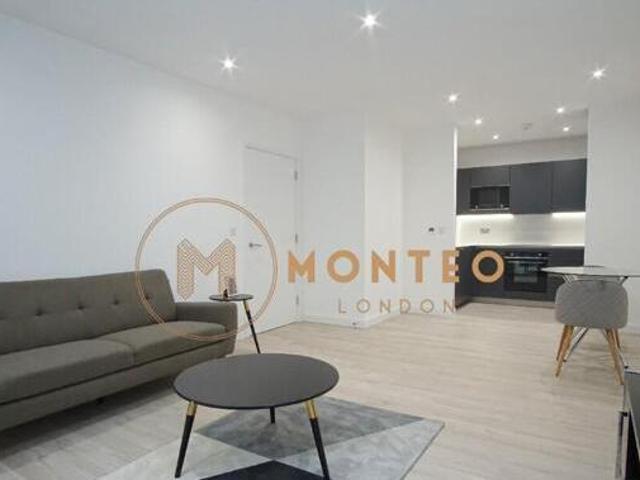 Coster Avenue, London, 1 Bedroom Flat