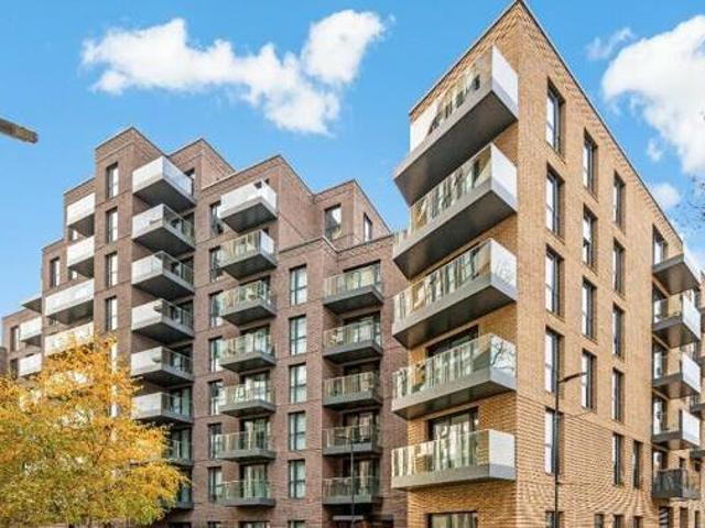Coster Avenue, London, 2 Bedroom Apartment