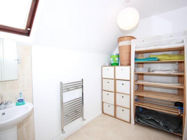Cosy double bedroom near the Caledonian Road tube Has a Room