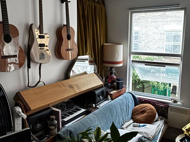 Cosy Studio Flat Available