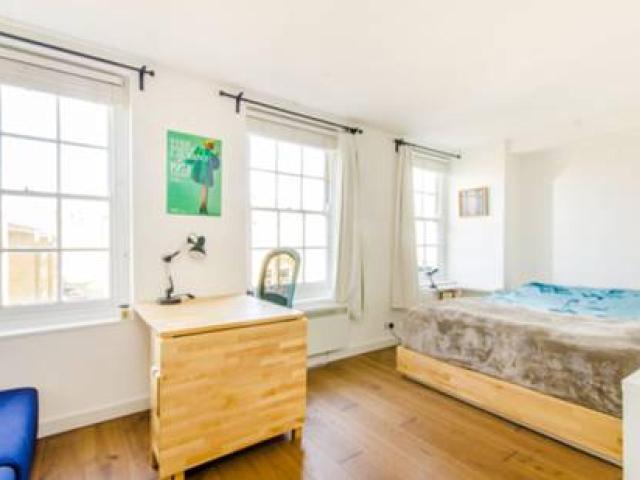 Cosy studio in Islington close to Essex Road station Has a Room