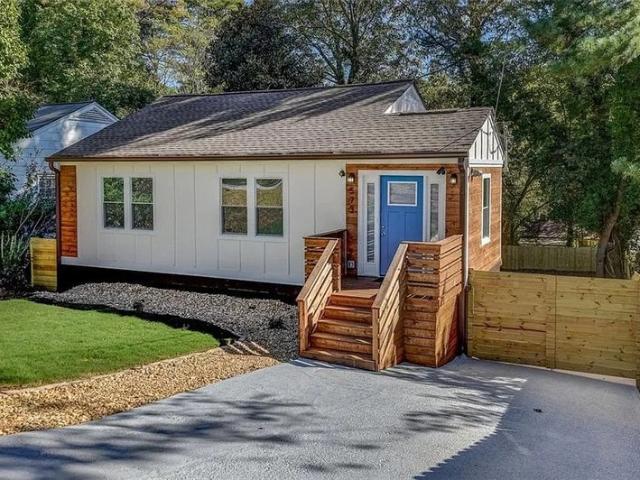 Cosy Share Room Available. Minutes From Downtown A