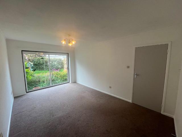 Cosy 2 Bedroom Bungalow to let in Great Bentley