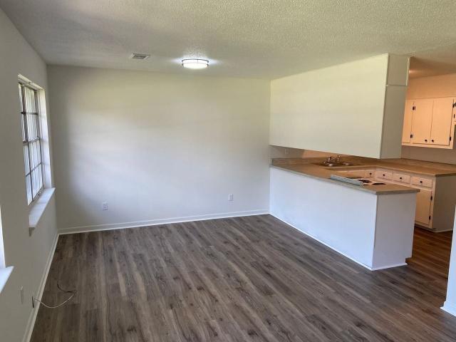 Cosby Apartments 2 Bedroom Apartment for Rent at 174 Vann Cir, Trussville, AL 35173